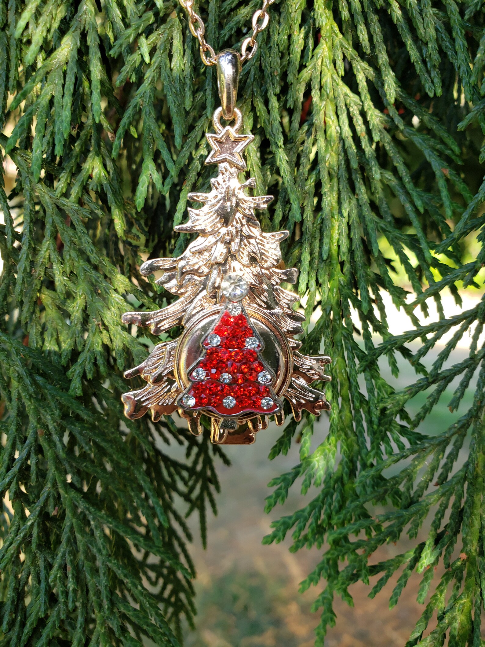 0823 - Gold Christmas Tree Snap Necklace With Two Snap Charms / Santa ...
