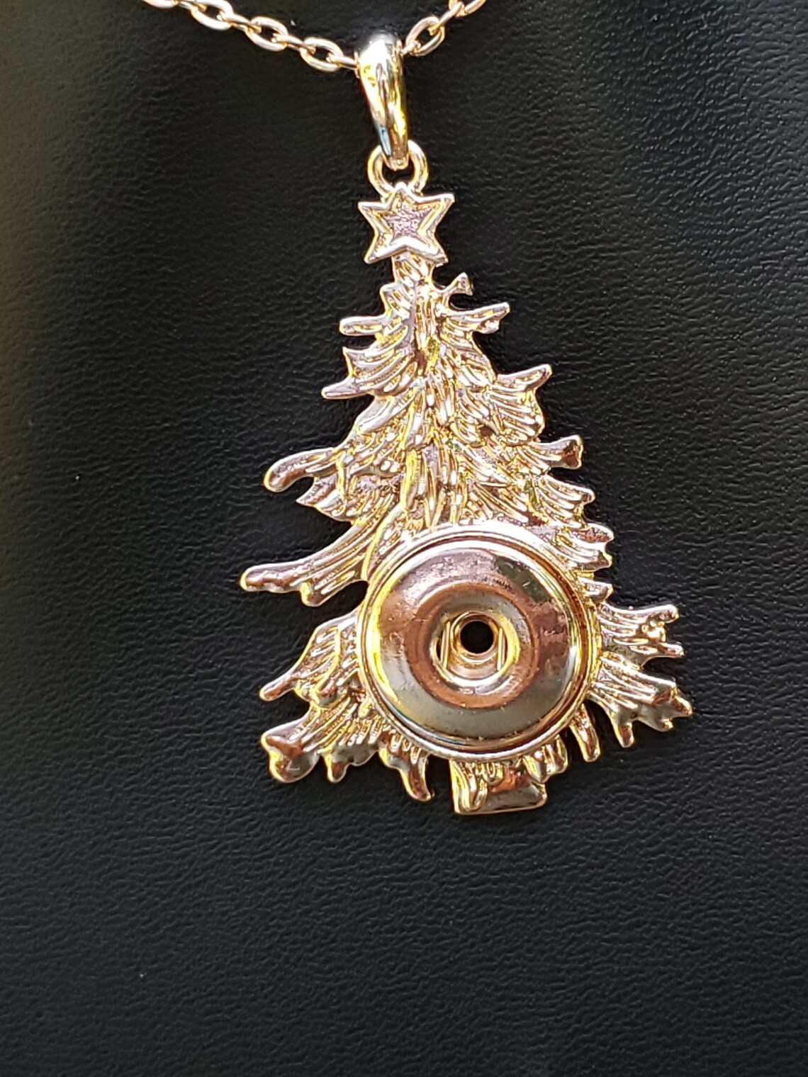 0823 - Gold Christmas Tree Snap Necklace With Two Snap Charms / Santa ...