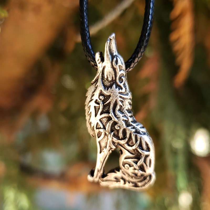 Wolf Necklace - Etsy