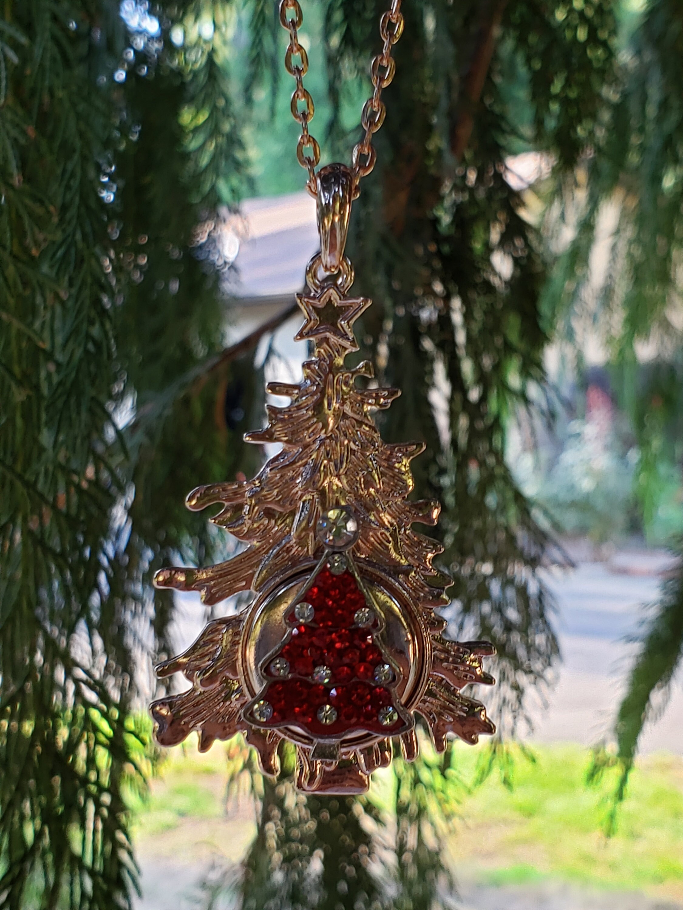 0823 - Gold Christmas Tree Snap Necklace With Two Snap Charms / Santa ...