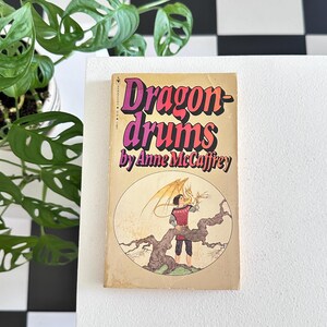 Vintage 1980 Anne Mccaffrey Dragon Drums Dragonriders of Pern Fantasy ...