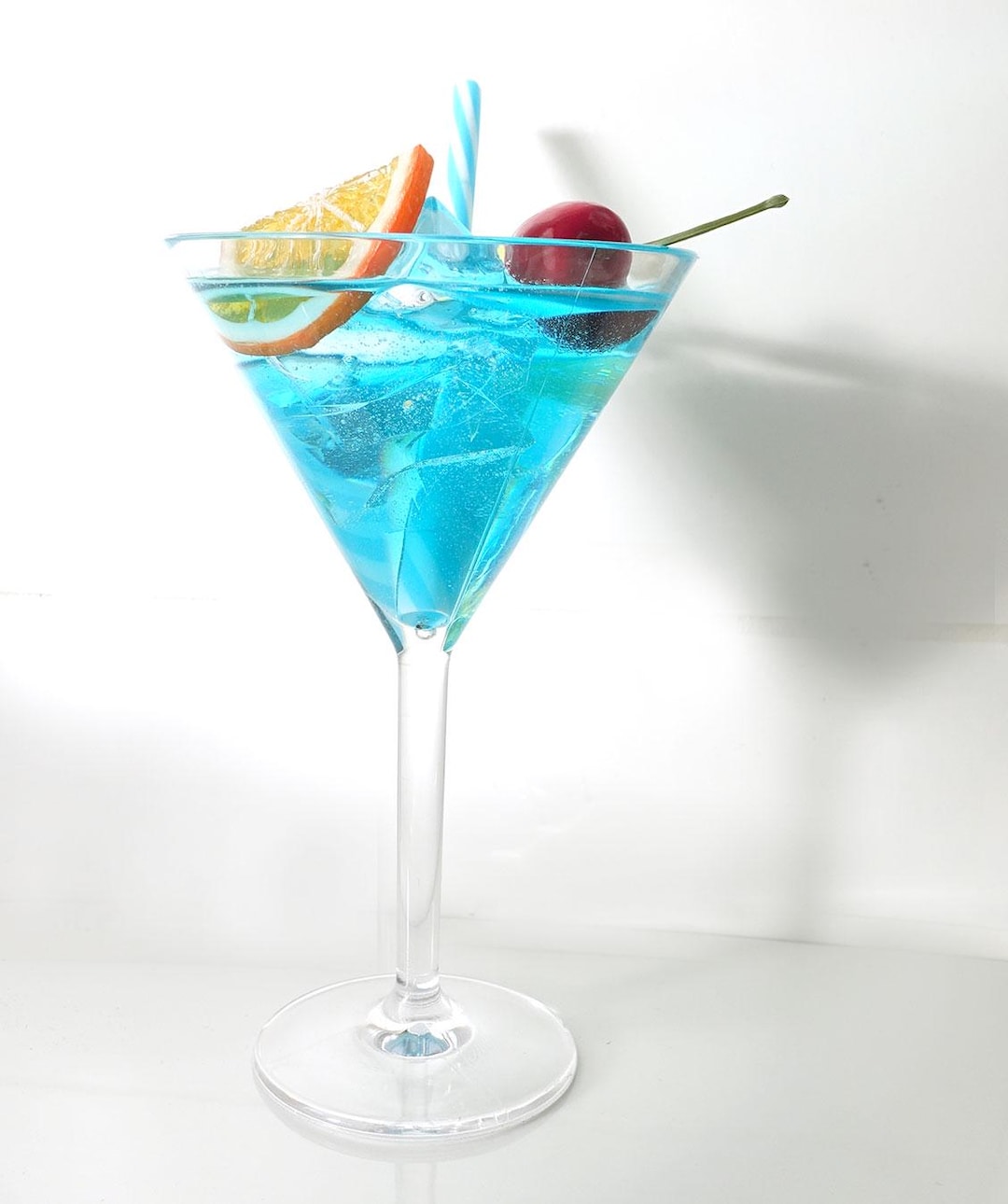 Fake Blue Lagoon Cocktail: Lifesized Display Prop, Themed Party Decor ...