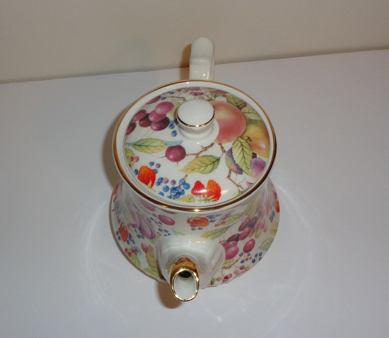 Windsor Fruits 6 Cup Teapot Made in England Free Standard - Etsy