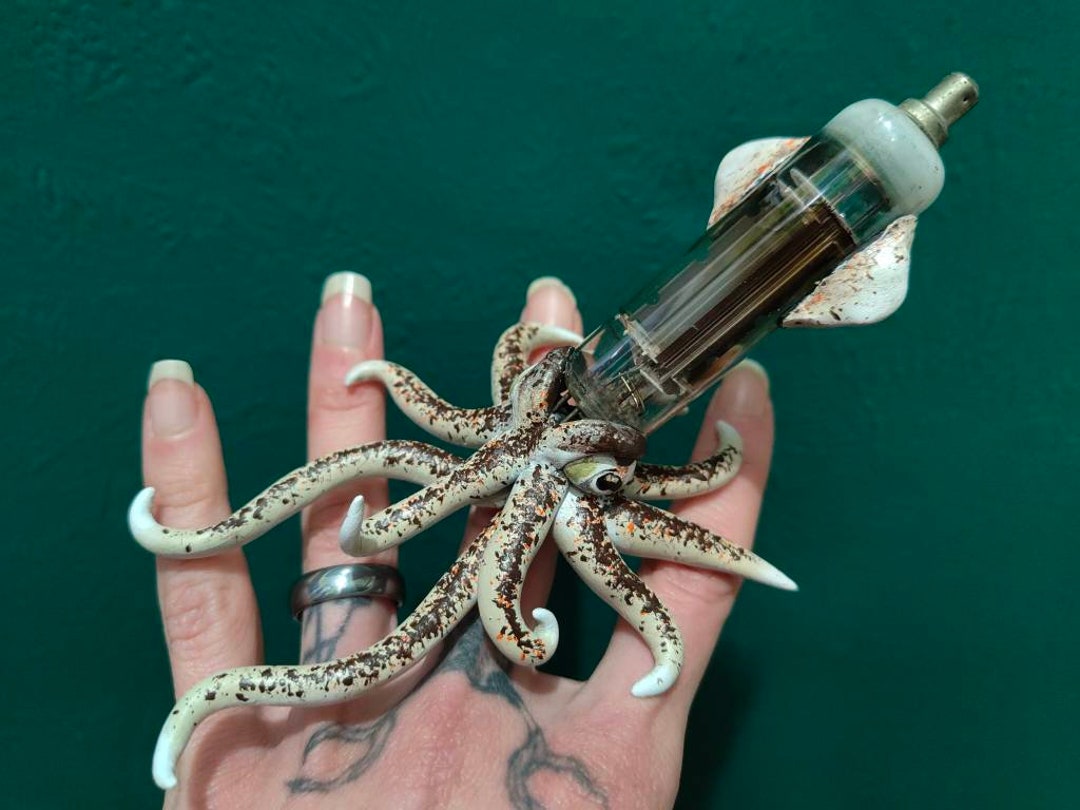 Sculpted Squid Made With Vintage TV Valve. Recycled Art. Gothic Decor ...
