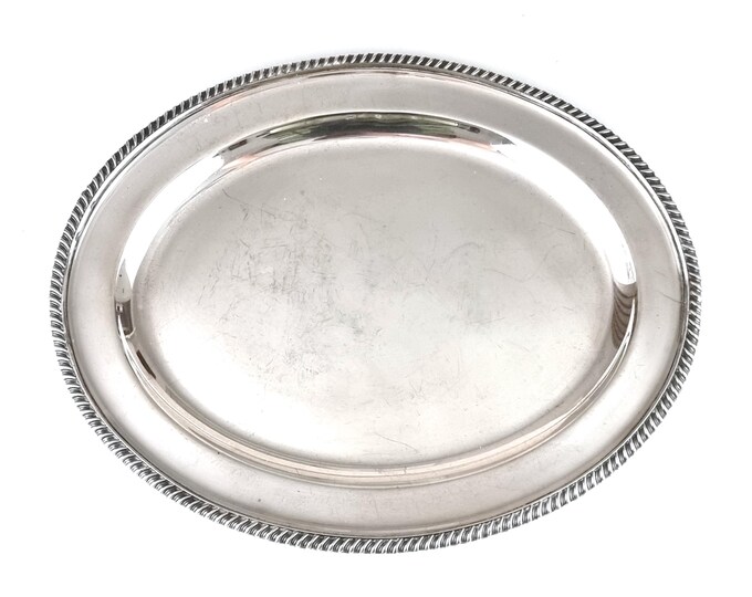 Large Oval Platter, Silver Plate, Notable Scratches, Gadroon Pattern ...