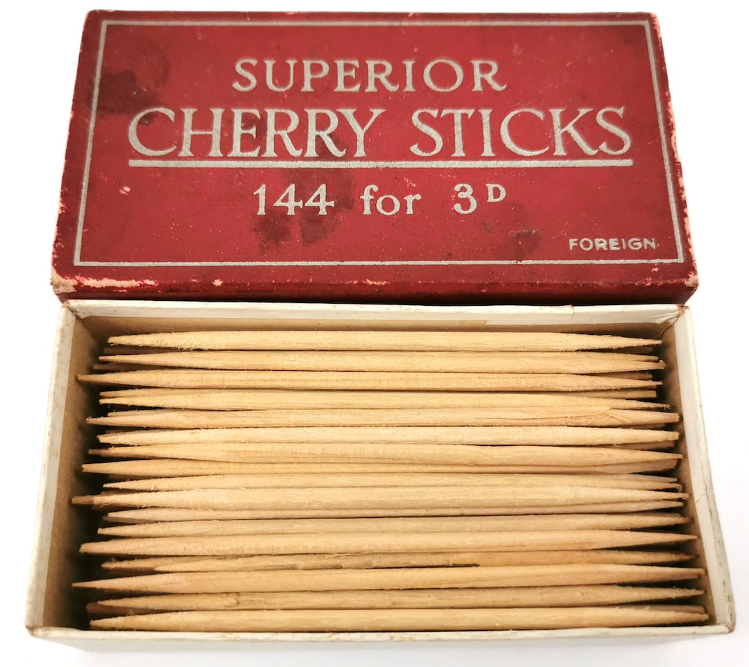 Vintage Superior Cherry Sticks, Box of Sticks, Sliding Box, Retro Look ...