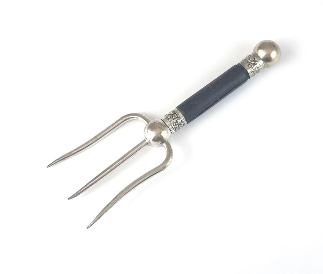 CRACKED Handle, WORN Silver Plate, Antique Serving Fork, Meat Fork, 6 1 ...