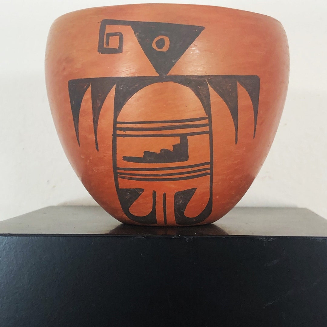 VTG. Native American Hummingbird Traditional Hopi Pueblo Pottery Vessel ...