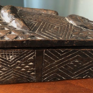 Vintage African Tribal Box Carved Wood Kuba Tukula Box Congo Box ...
