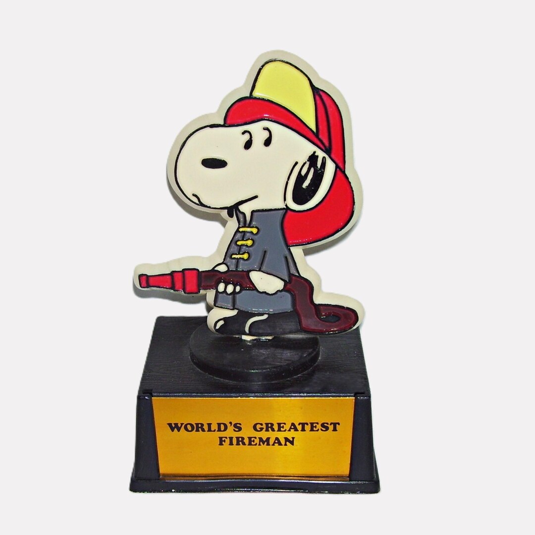 Aviva Peanuts Snoopy Trophy World's Greatest Fireman - Etsy