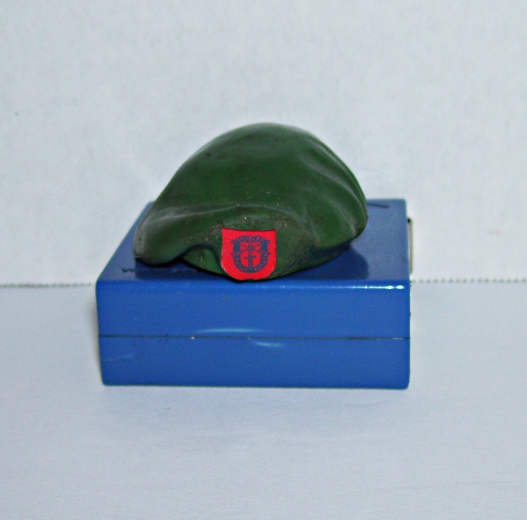 Vintage 1960s Hasbro GI Joe Green Beret Cap With Flash - Etsy