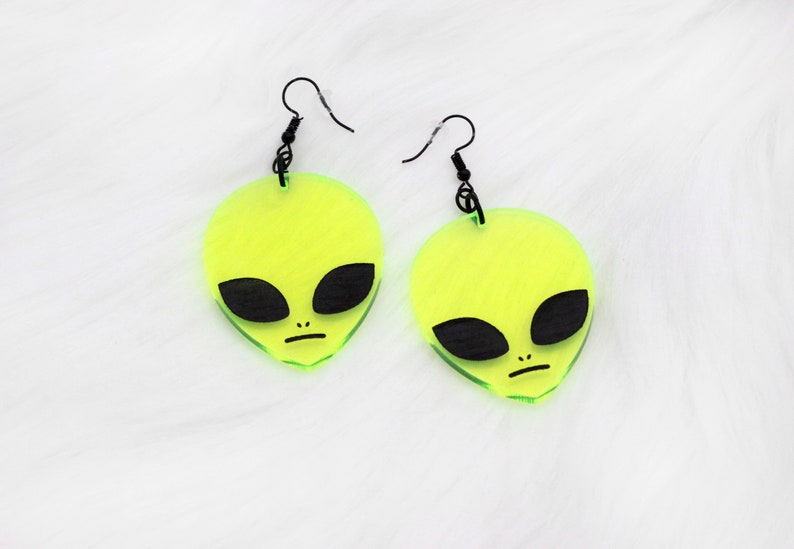 Alien Earrings - Etsy