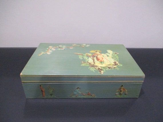 Beautiful Vintage Asian Green Lacquer Jewelry/Trinket… - Gem