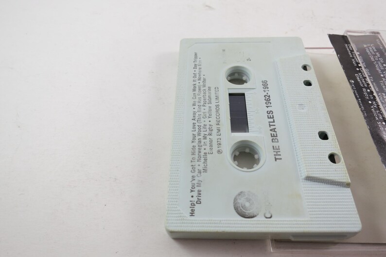 1978 Cassette Tape the Beatles 1962-1966 (red Album) - Etsy