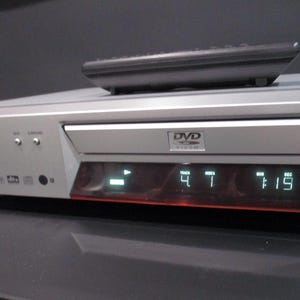 Sony DVP-NS300 DVD/CD Player Works Great With Remote Control Slim Line ...