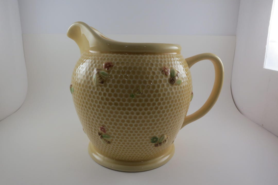 Vintage Williams Sonoma Honeycomb Bumblebee Pitcher: 80 Ounce - Etsy