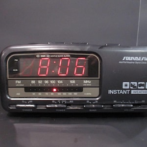 Vintage 1990's Soundesign AM/FM Weather Band Clock Radio Works Great ...