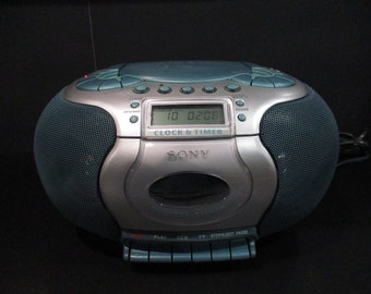 Vintage Sony CFD-V10 CD Radio Cassette Corder Stereo Home or Portable ...
