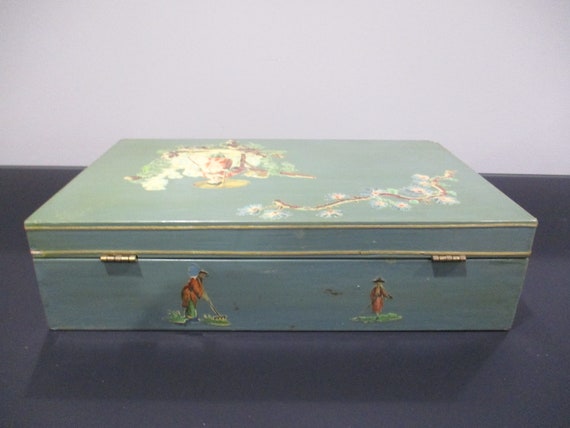 Beautiful Vintage Asian Green Lacquer Jewelry/Trinket… - Gem