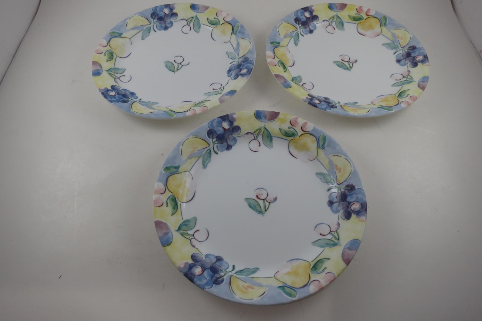 Vintage Corelle Fruit Basket Pattern 7 1/4 Inch Salad Plates - Set of 3 ...