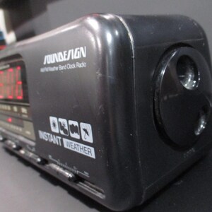 Vintage 1990's Soundesign AM/FM Weather Band Clock Radio Works Great ...
