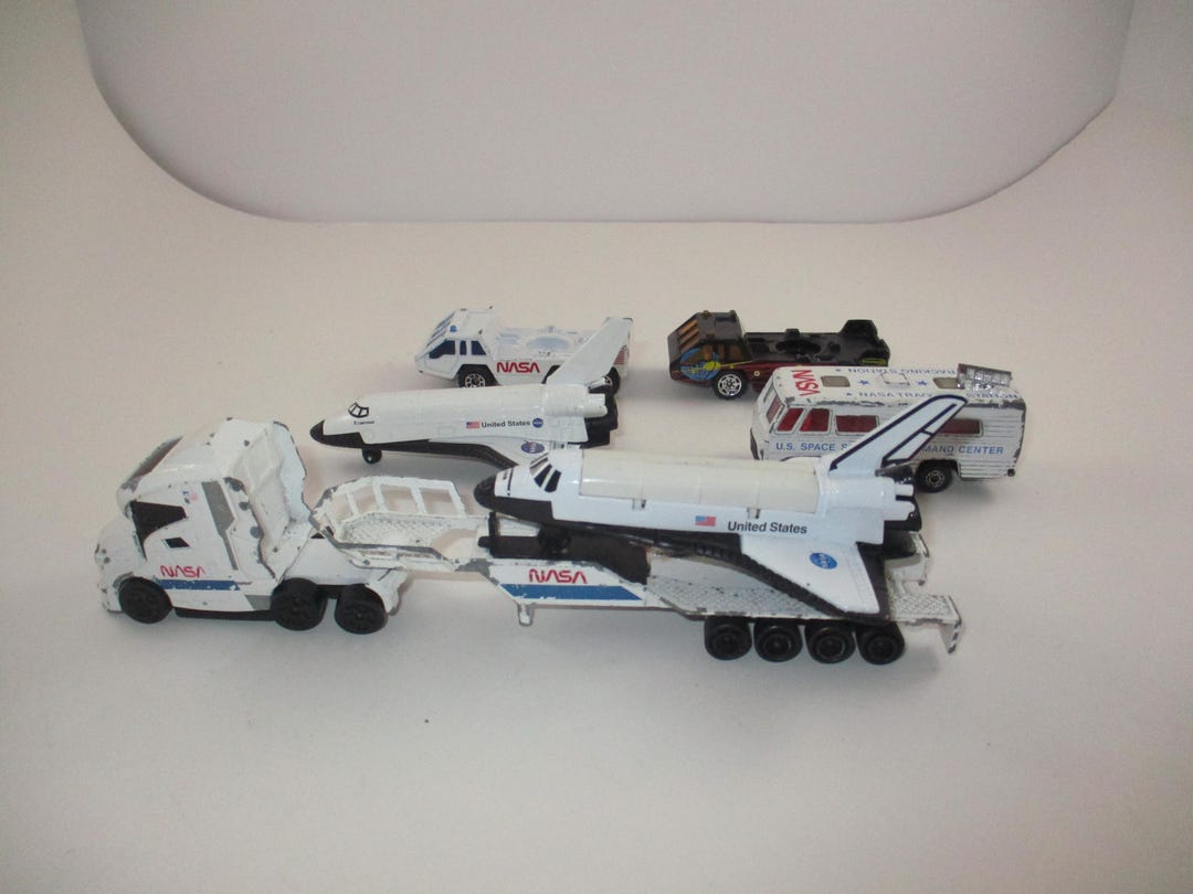 Vintage 1980's Matchbox Space Lot Tractor Trailer Command Vehicle Two ...