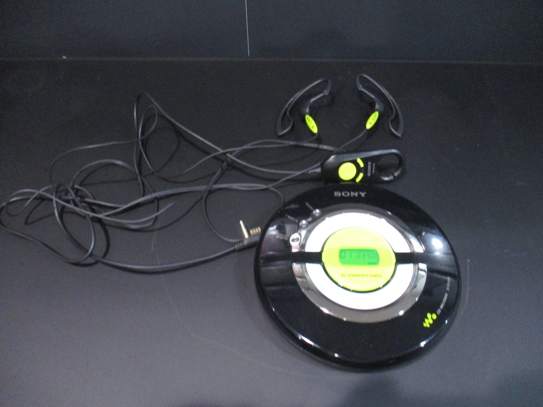 Vintage Sony CD Walkman Model D-EJ100 With RM-MC26 Remote and Original ...