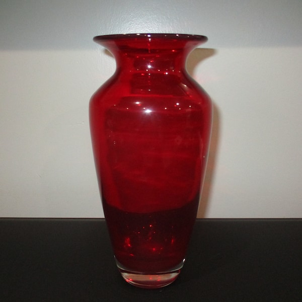 Ruby Red Vase - Etsy