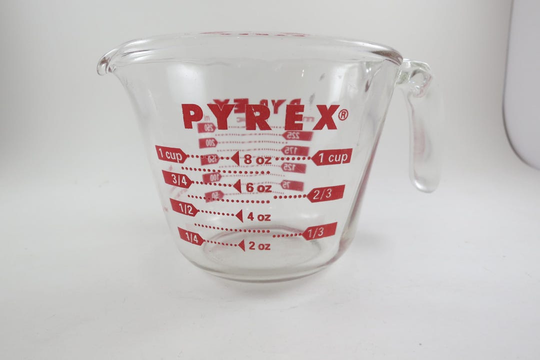 Vintage Pyrex Measuring Cup 1 Cup Red Lettering Excellent Used ...
