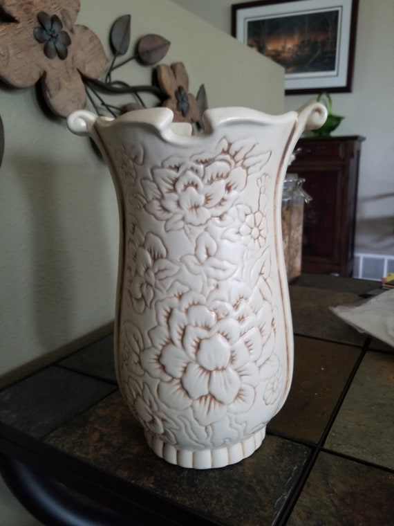 Red Wing Vase | Etsy