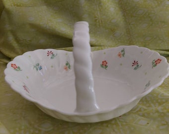 Wedgwood April - Etsy