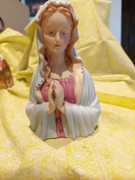 Very Pretty Virgin Mary.made in Japan - Etsy