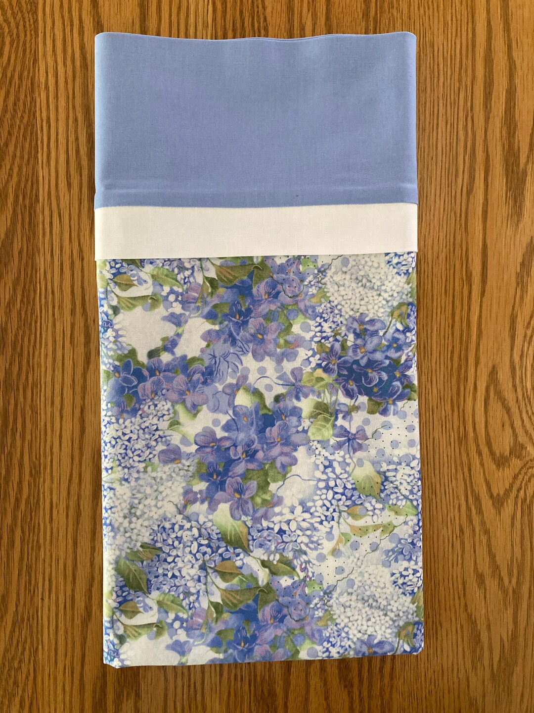 Lilac Blossom Theme Floral Pillowcase / Standard Queen Size Handmade Pillowcase / Spring Floral ...