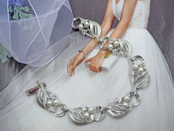 Elegant Designer STAR Glass Pearl & Rhinestone Bracel… - Gem