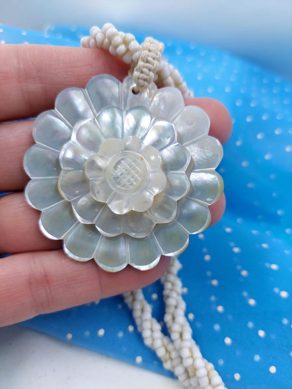 RARE Layered Lrg SHELL Mother of Pearl Necklace & 3-s… - Gem