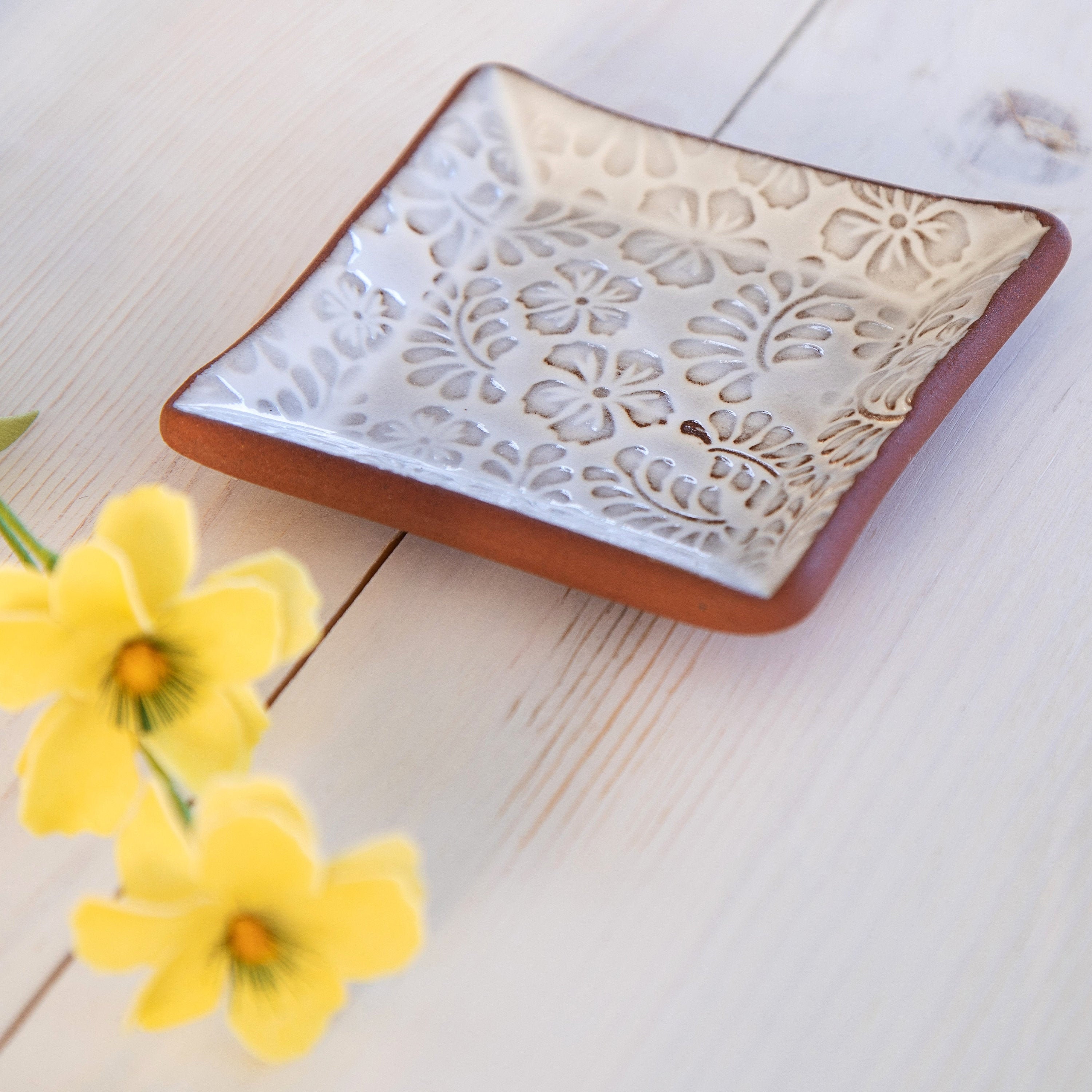 White Hibiscus Tray, Trinket Tray