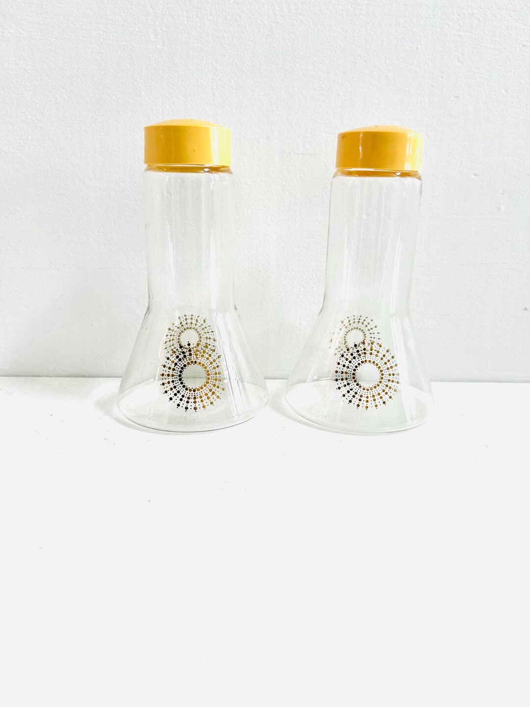 Vintage Pyrex Atomic Starburst Gold Salt and Pepper Shakers Cruets MCM ...