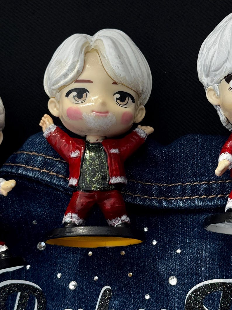 BTS Jimin as Santa BR21 Hand-painted Tiny Tan 3.5” Sealed W/acrylic - Etsy