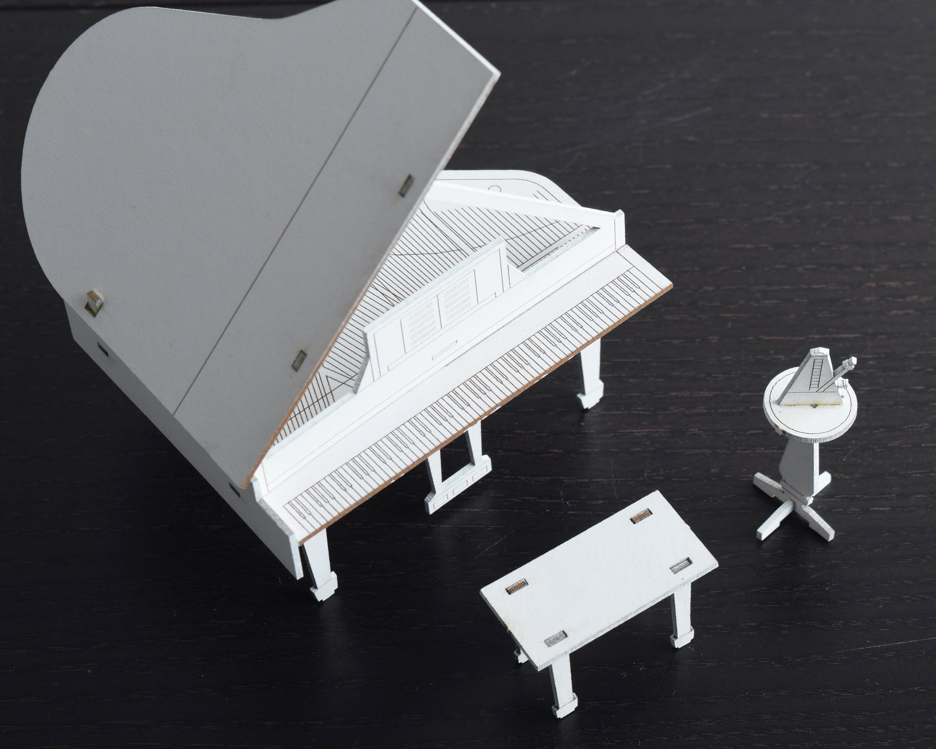 Grand Piano Model Kit, Piano, Bench & Metronome, Scale 18:1, Miniature ...
