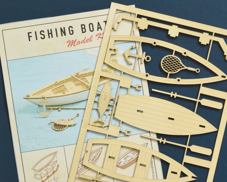 Kit modello di barca da pesca, tagliato al laser, include barca, pesce ...