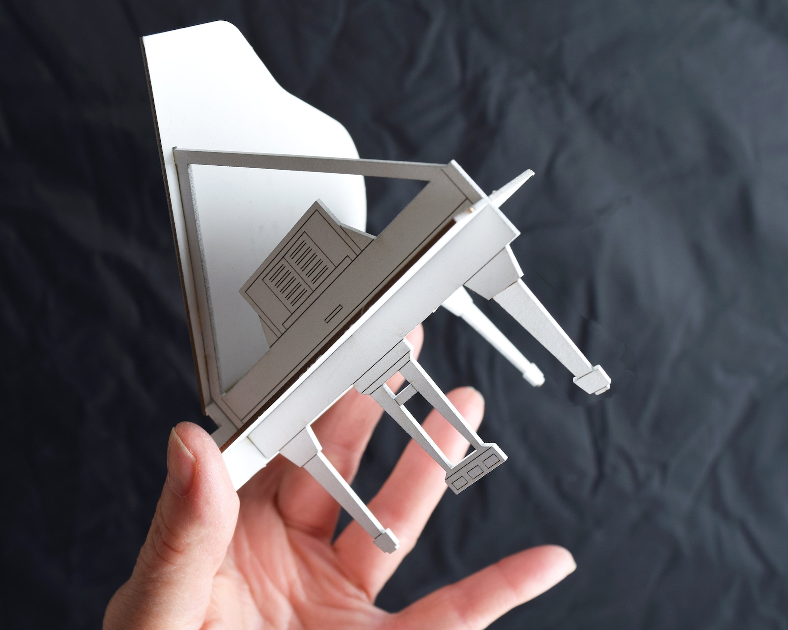 Grand Piano Model Kit, Piano, Bench & Metronome, Scale 18:1, Miniature ...