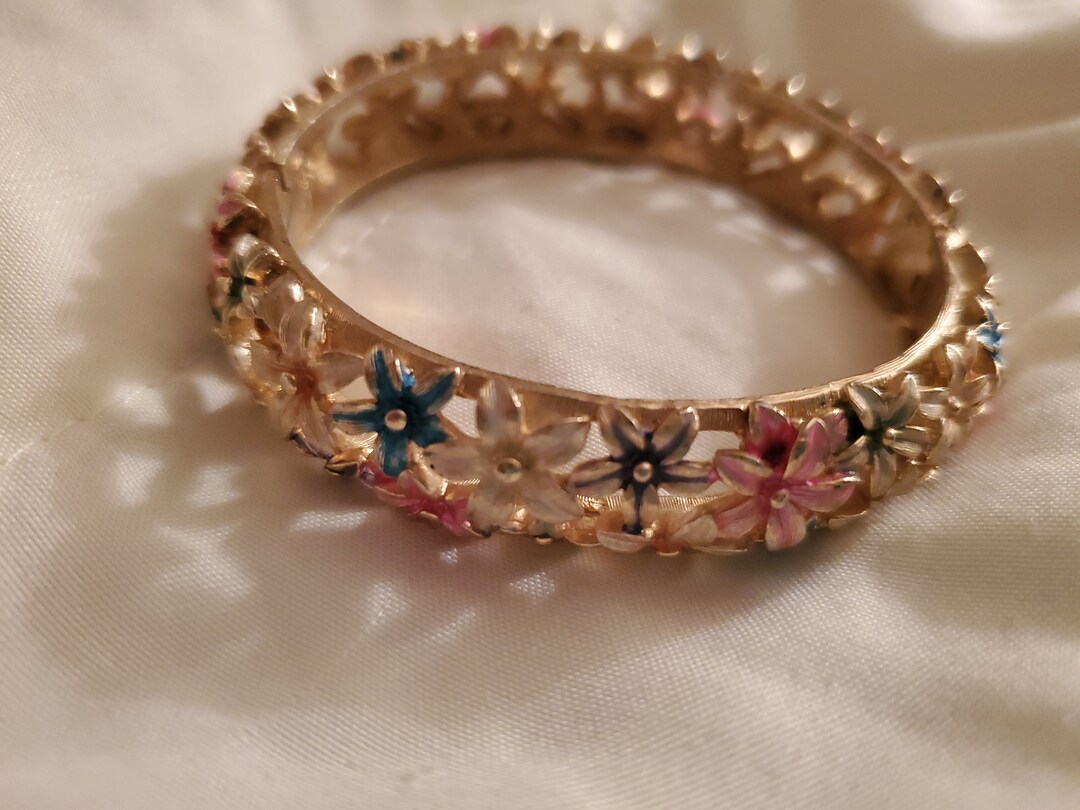 Vintage Kramer of New York Enamel Flower Bracelet Bangle Cuff - Etsy