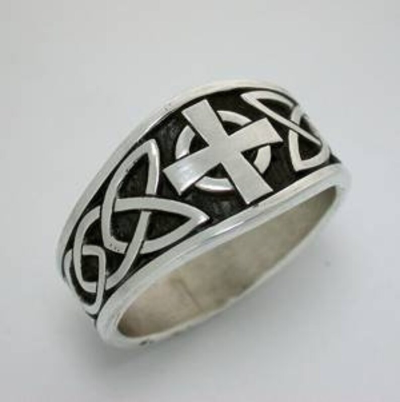Celtic Dara Knot With Cross Ring. Tapered Ring / Band 2 - Etsy