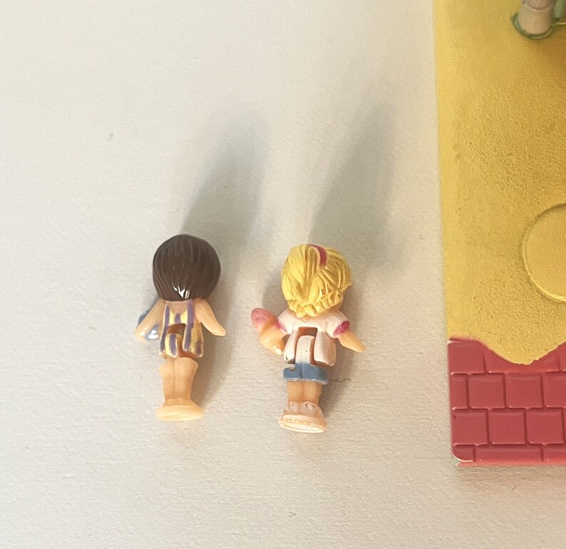 Polly Pocket Beach Café With 2 Dolls Polly Pocket and Lulu - Etsy