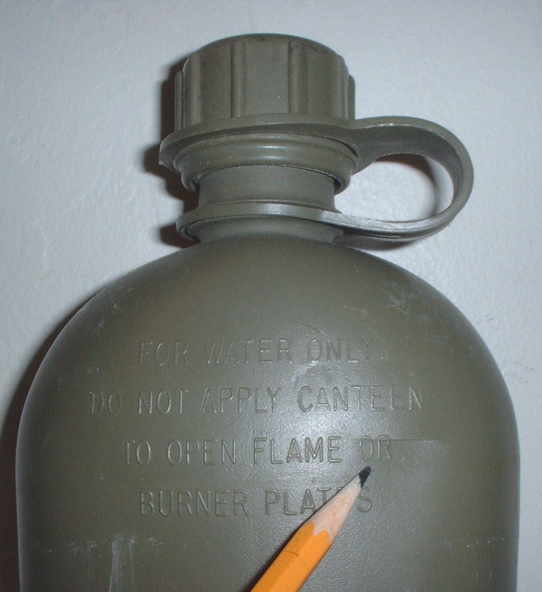 US Army Polyethelene (plastic) 1-quart Canteen Dated 1966; Vietnam War ...