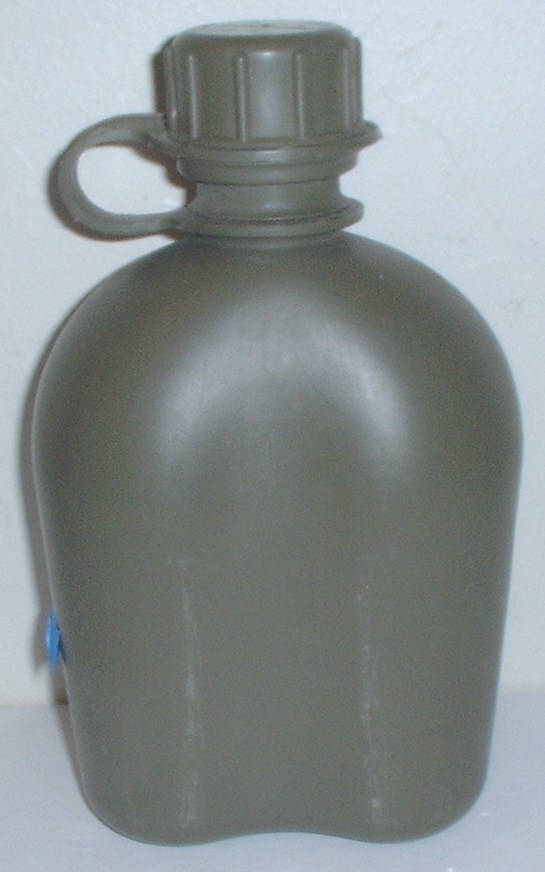 US Army Polyethelene (plastic) 1-quart Canteen Dated 1966; Vietnam War ...