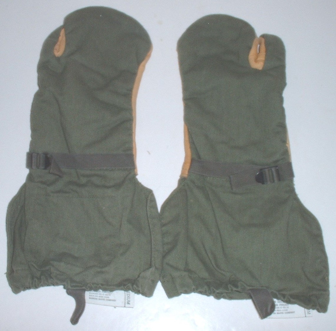 US Army M-1965 trigger finger arctic mittens without inserts | Etsy