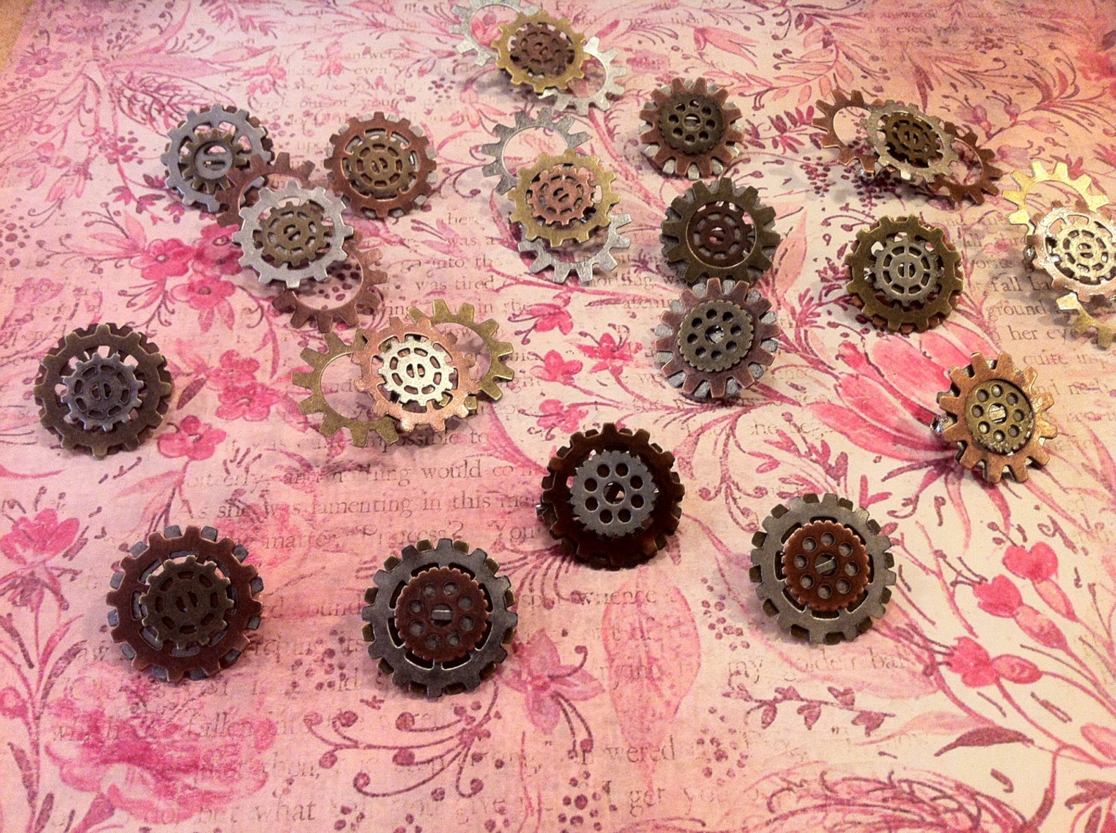 Steampunk pins-a fun way to add a little flair to a costume or | Etsy