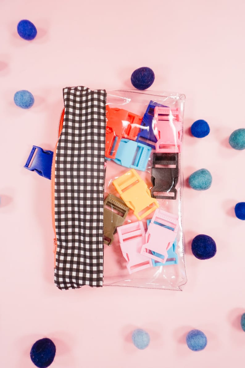 Clear Vinyl Zipper Pouch Sewing Pattern: Beginner Project (PDF Pattern ...
