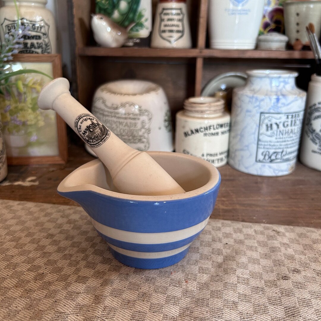 Vintage TG Green Cornishware Pestle and Motar, Blue and White ...